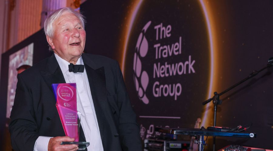 Nonagenarian agent given Lifetime Achievement Award - Travel Gossip