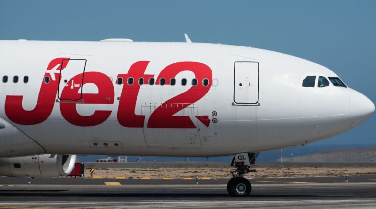 Jet2 puts Gatwick winter 2026/27 programme on sale - Travel Gossip